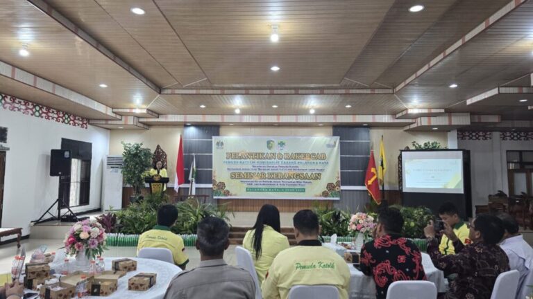 Pengurus Baru Pemuda Katolik Komcab Palangka Raya resmi Dilantik, Dorothea S Jasi: Saatnya ...